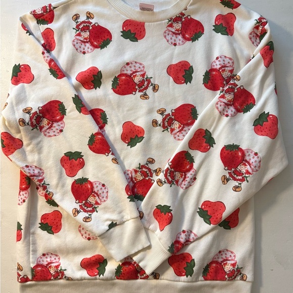 Strawberry Shortcake | Tops | Strawberry Shortcake Allover Print Xl ...